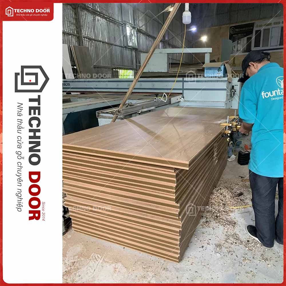 Nhà máy sản xuất cửa gỗ chống cháy chuyên nghiệp Technodoor